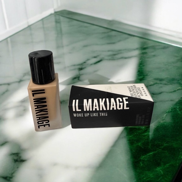 Il Makiage Makeup Il Makiage Woke Up Like This Flawless Base